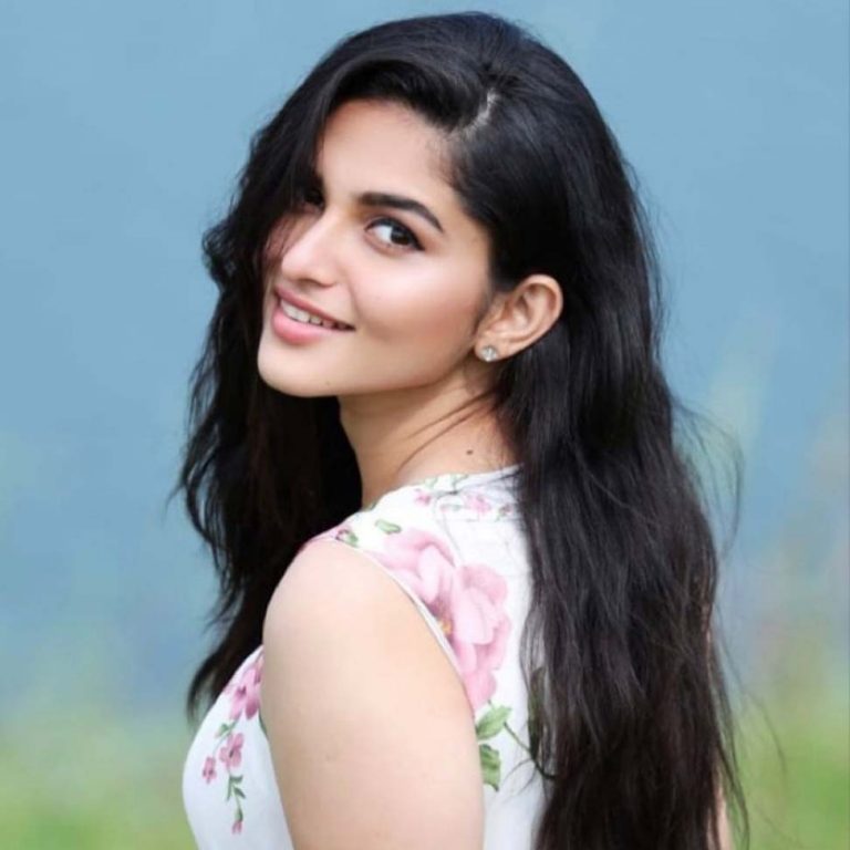 Kayadu Lohar Wiki, Biography, Age, Boyfriend, Career, Images and Facts